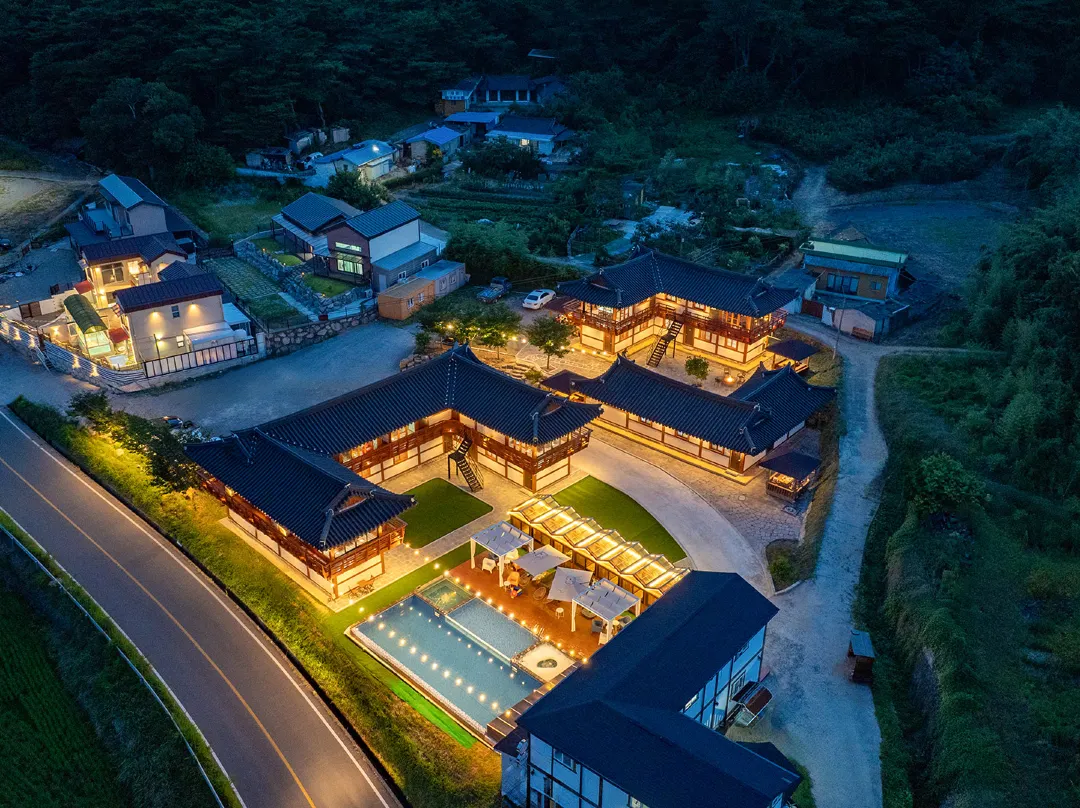 Gyeongju Hyeyum Hanok Pension - 경주시