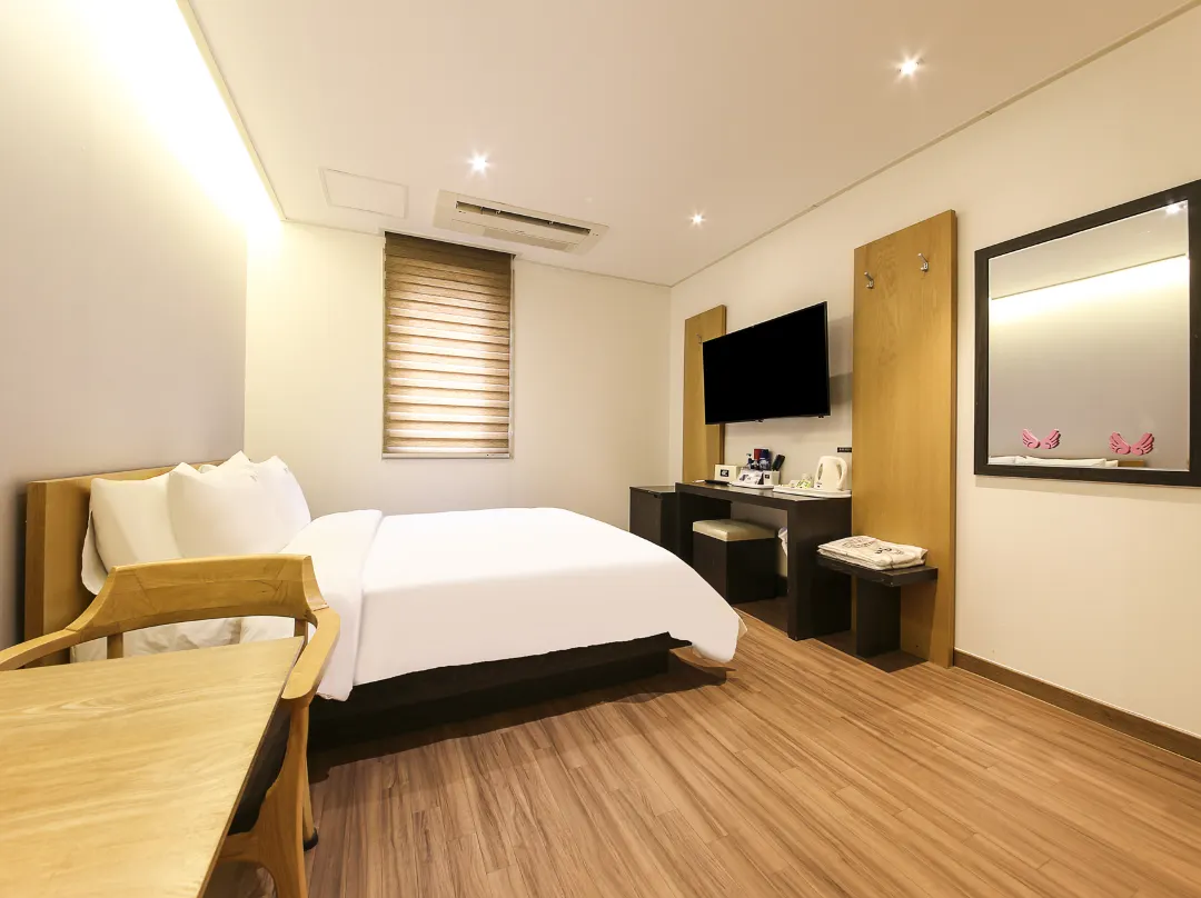 Aju Business Hotel - Geoje