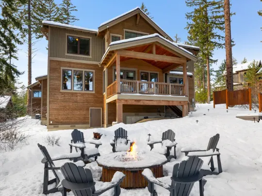 Stylish Retreat - Upscale Home With Mountain Views - Roslyn, WA