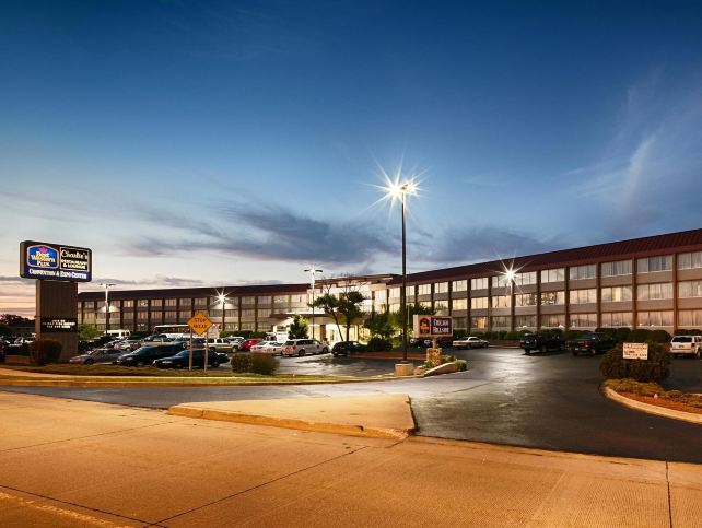 Best Western Plus Chicago Hillside Reviews: 102 Verified Reviews Latest ...