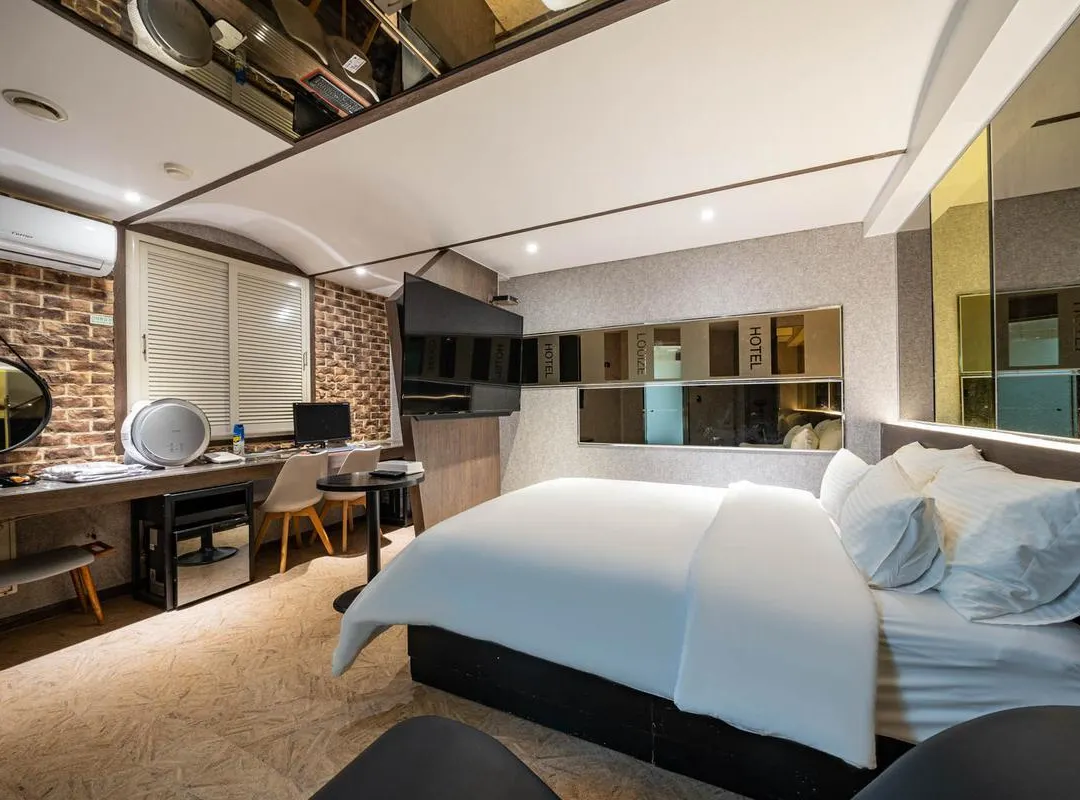 Jamsil Louize - Seoul