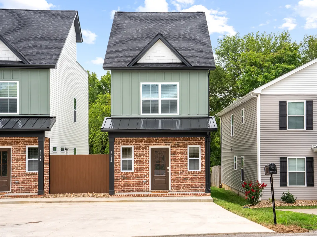 Unique Rooftop Patio And Game Room - Stunning Rooftop Oasis - Clarksville, TN