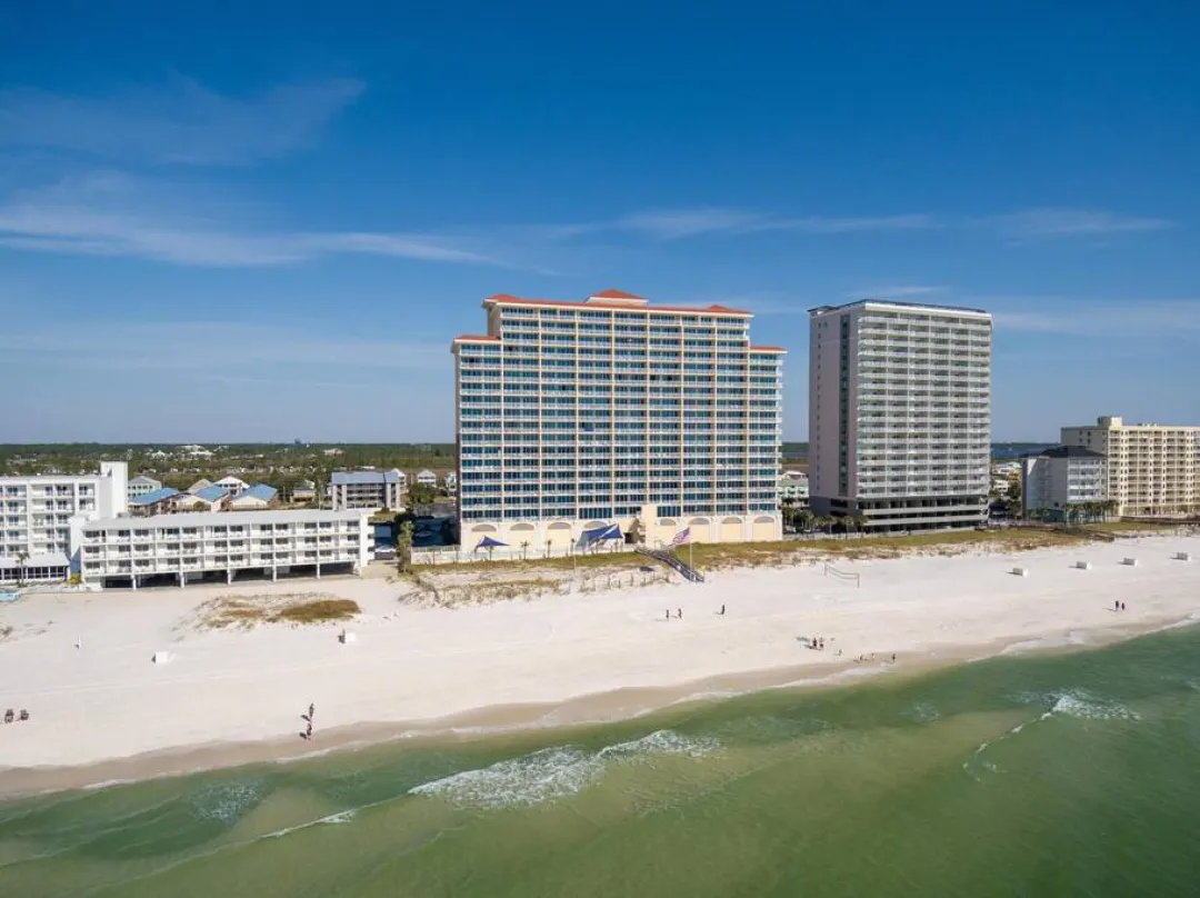 Breathtaking Gulf Views And Spacious Amenities - Stunning Coastal Oasis - Gulf Shores, AL