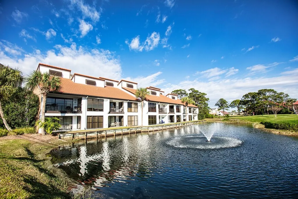 Secluded Beach Retreat - Private Gate, 4 Min Walk, Wifi - Panama City Beach, FL