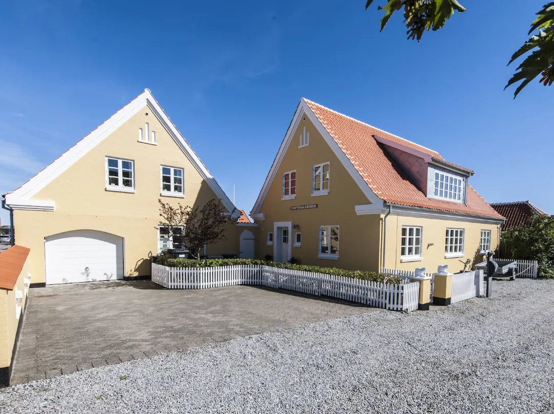 Toftegården Guesthouse - Apartments & Rooms - Skagen