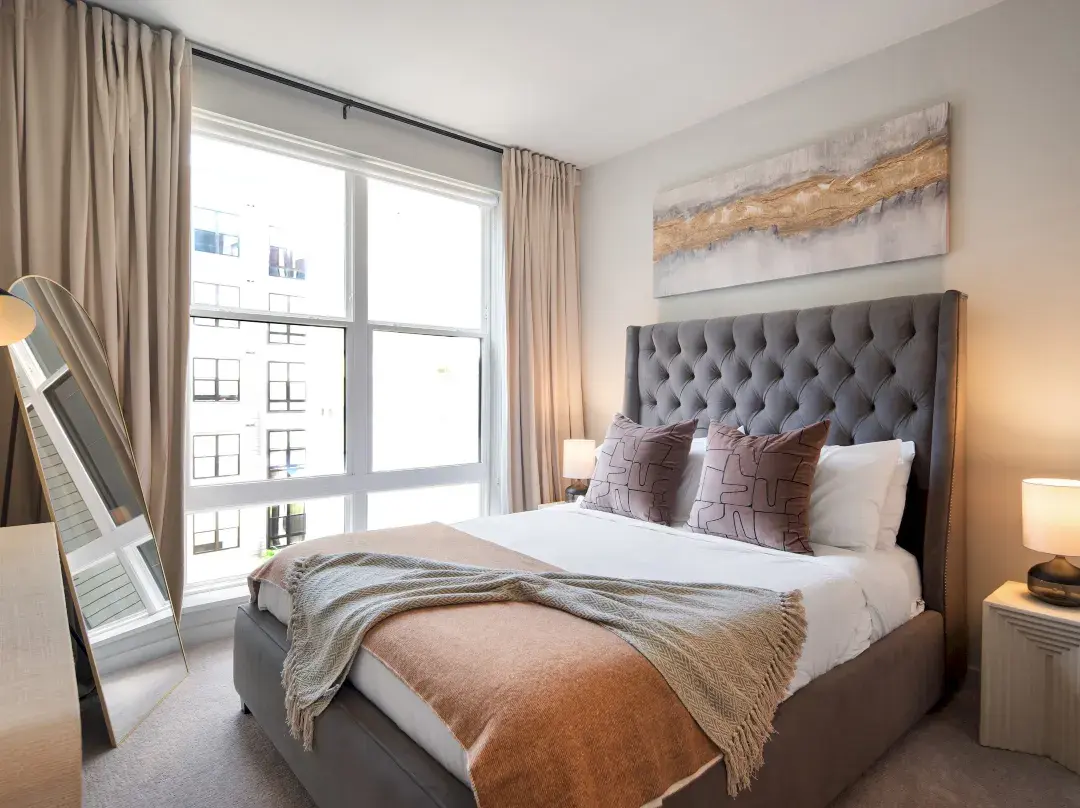 Stamford Grand Apartment + Cozy Den - Stamford, CT