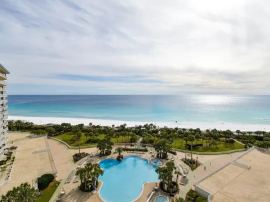 Breathtaking Emerald Coast Views And Beach Access - Exquisite Coastal Haven - Destin, FL