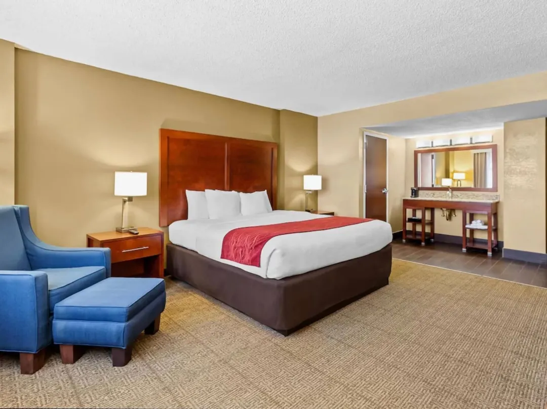 Comfort Inn & Suites Lakeland North I-4 - Lakeland, FL
