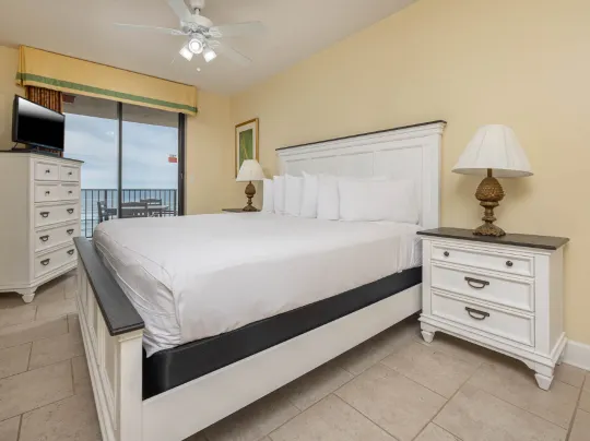 Pools And Beach Access - Inviting Coastal Retreat - Perdido Key, FL