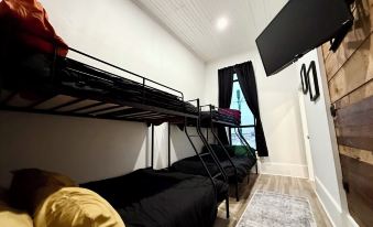 “Downtown Boro Loft” Charming 1600 sq foot open concept Downtown ...