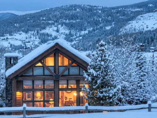 Gorgeous Ski Retreat With Hot Tub And Scenic Views - Luxurious Escape - Breckenridge, CO