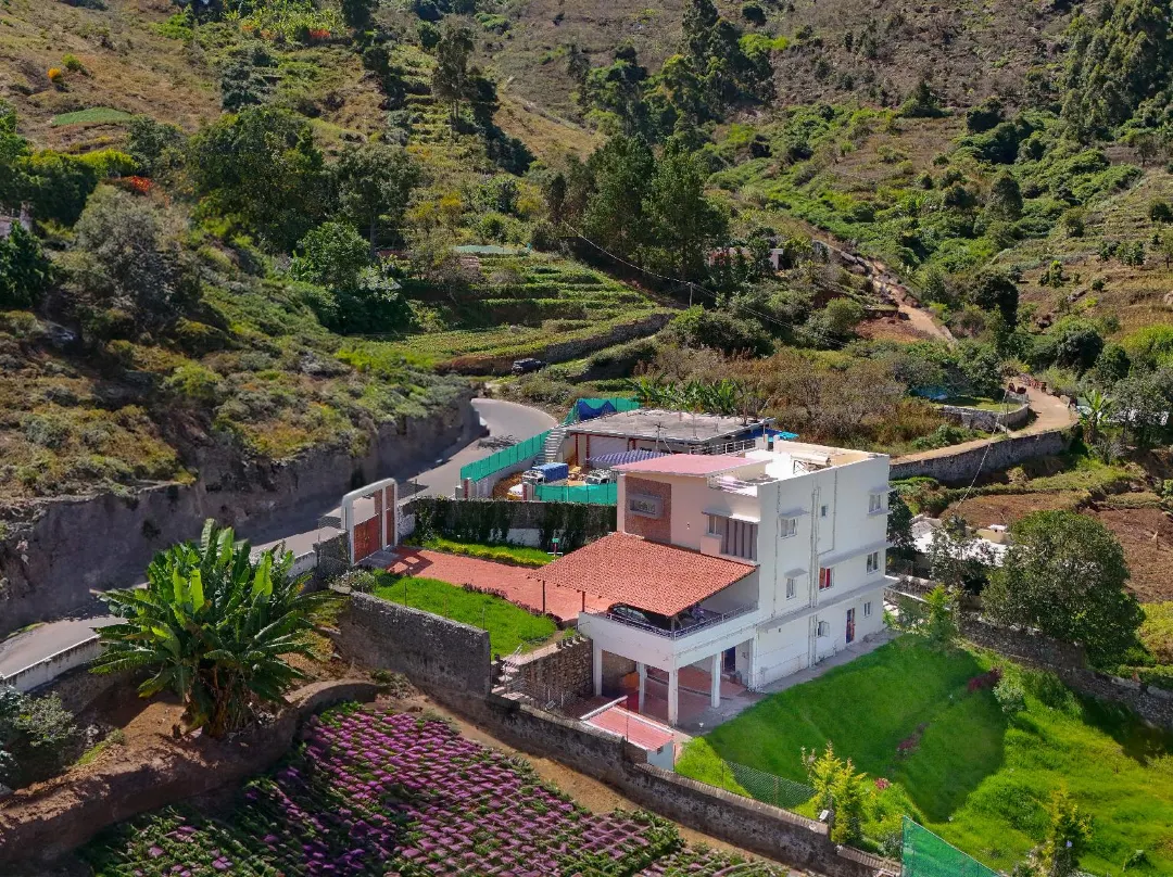 Queen's Hotel Mount Garden Kodaikanal - Kodaikanal