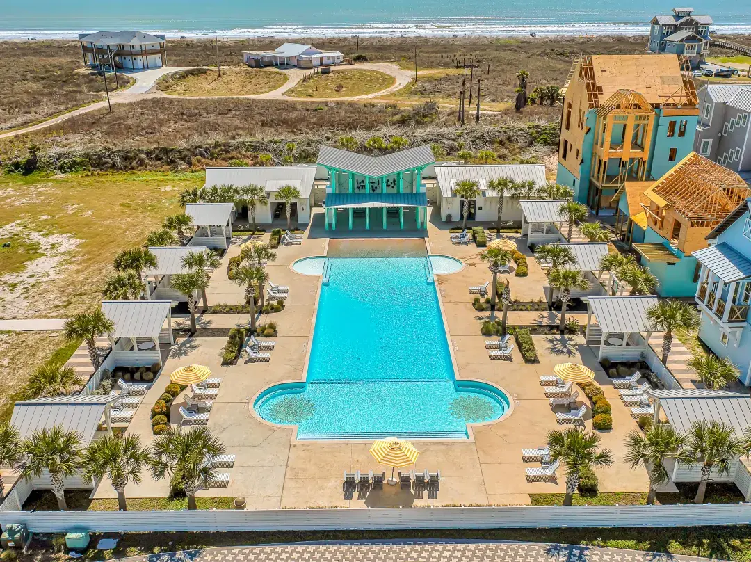 Resort Pools, Golf Cart Boardwalk To The Beach, Pet Friendly - Corpus Christi, TX