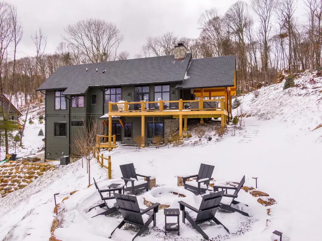 Hot Tub, Luxurious Living Space, Views - Stunning Mountain Retreat - Beech Mountain, NC