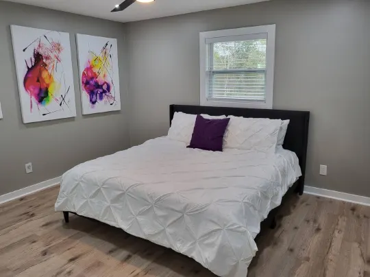 Stunning Retreat- Outdoor Grill, Arcade, Family Game Night - Jonesboro, GA