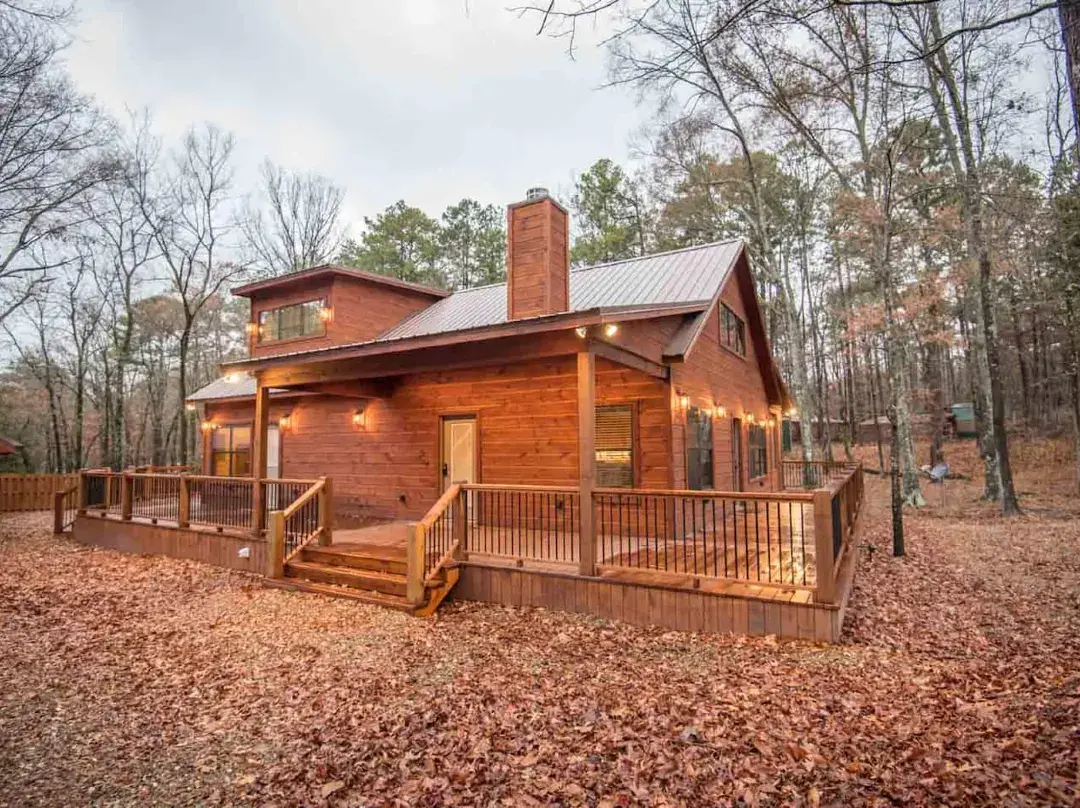 Outdoor Living And Spacious Grounds - Charming Private Escape - Broken Bow, OK