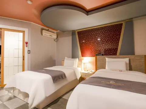 Tanhyeon Nikko - 일산동