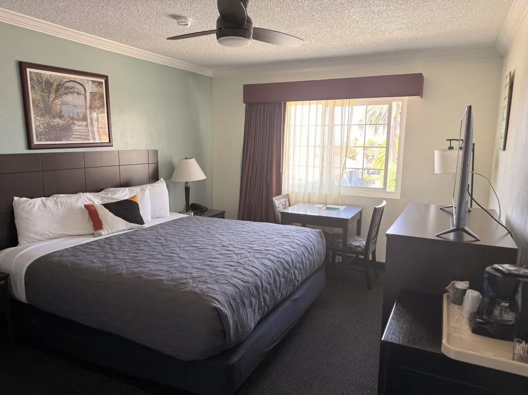 Morro Crest Inn - Los Osos, CA