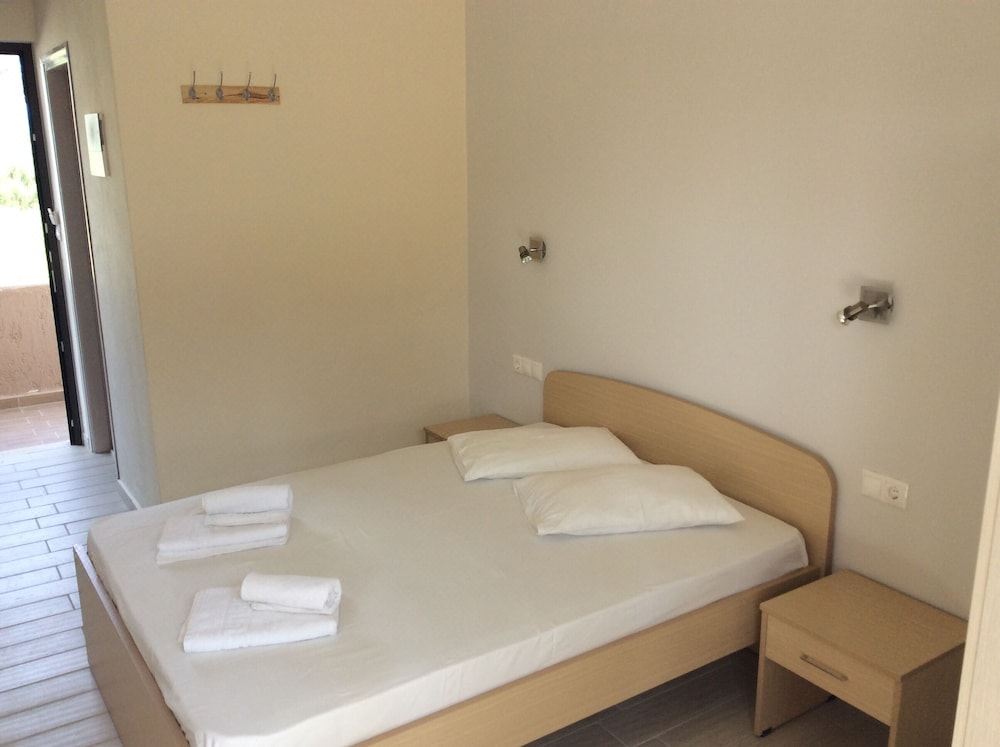 Elena Rooms - Plakias
