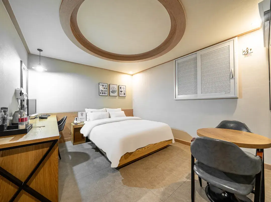 Goyang Xym Hotel - 성사1동
