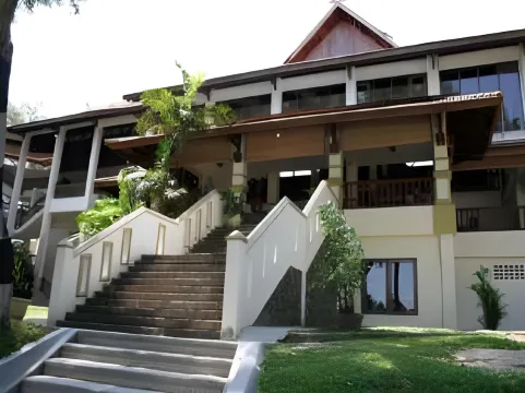 Ratu Hotel & Resort - Jambi