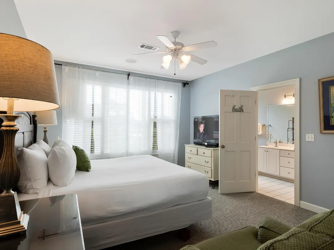 Fairway Views And Spacious Porch - Inviting Coastal Retreat - Miramar Beach, FL