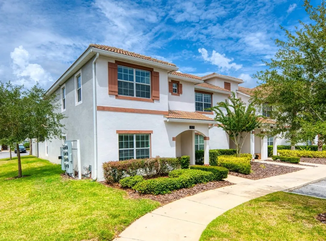 Private Pool And Luxurious Amenities - Spacious Family Retreat - Davenport, FL