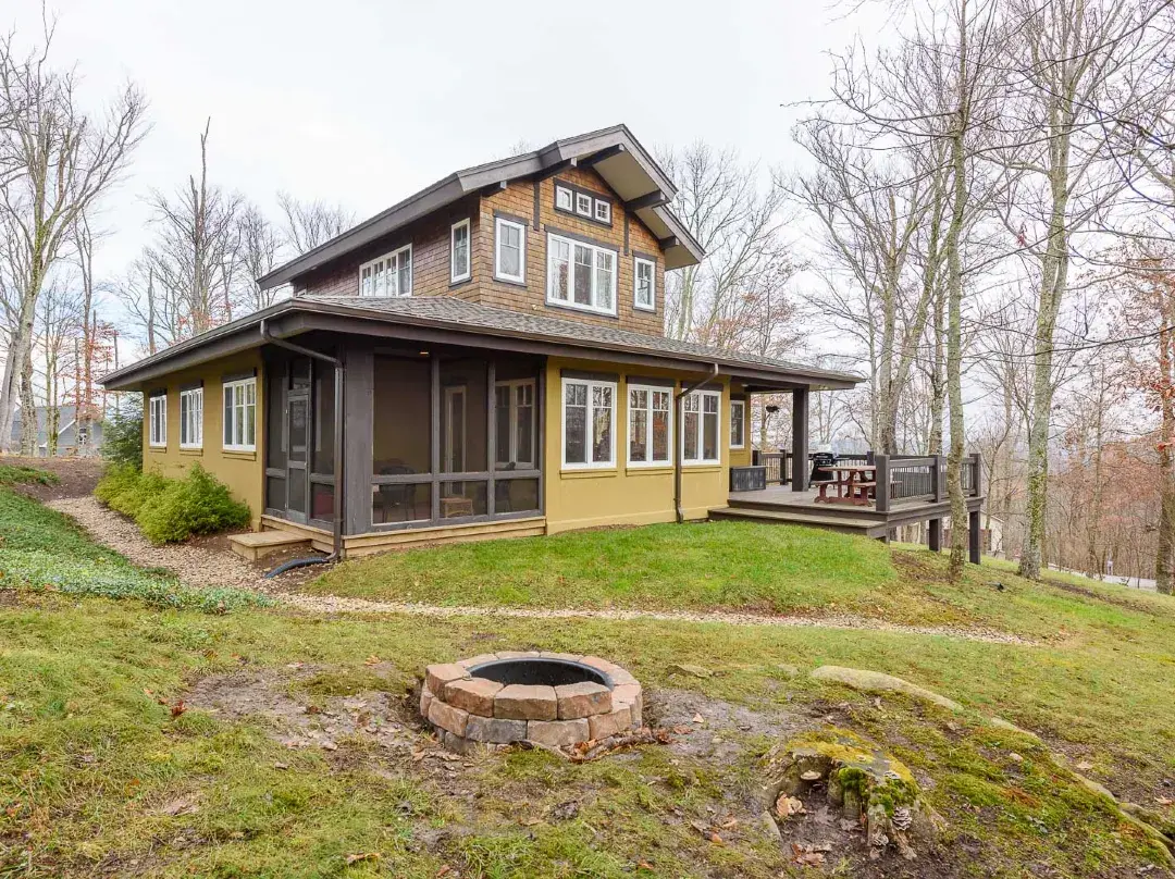 Contemporary Mountain Retreat With Media Room And Fireplace - Charming Escape - Sugar Mountain