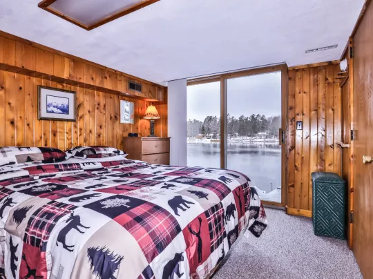 Loghaven - Elbert's - Hiller Vacation Homes - St. Germain, WI