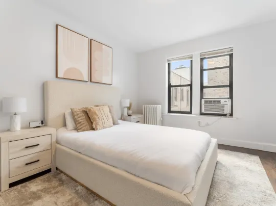 Charming Studio With Cozy Amenities - Inviting Urban Escape - Staten Island, NY