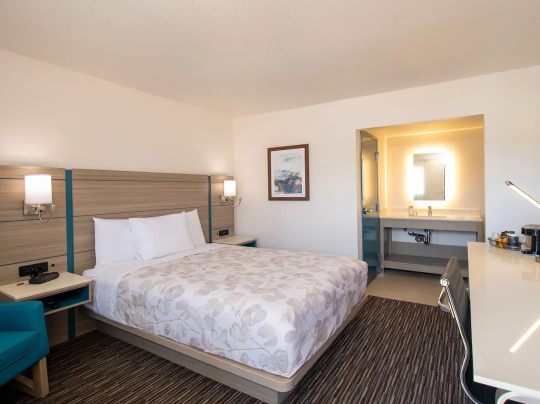 Lemon Heights Inn - Costa Mesa, CA