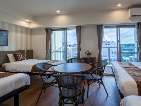 Living Inn Asahibashiekimae Premier - Naha