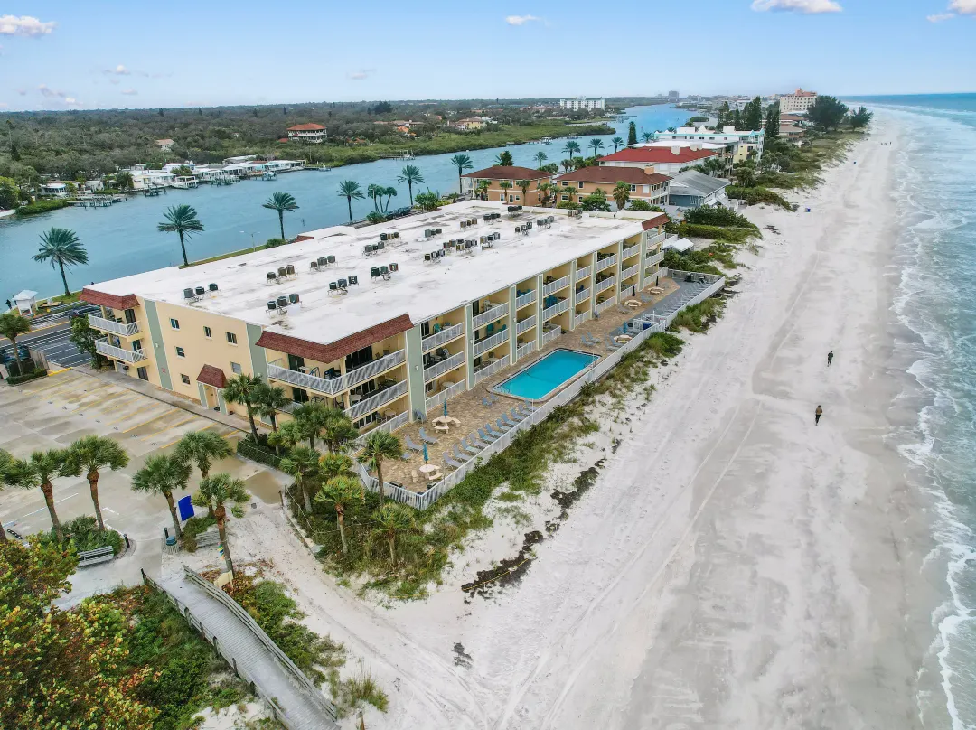 Waterfront Paradise - Intracoastal Views & Spacious Living - Indian Shores, FL