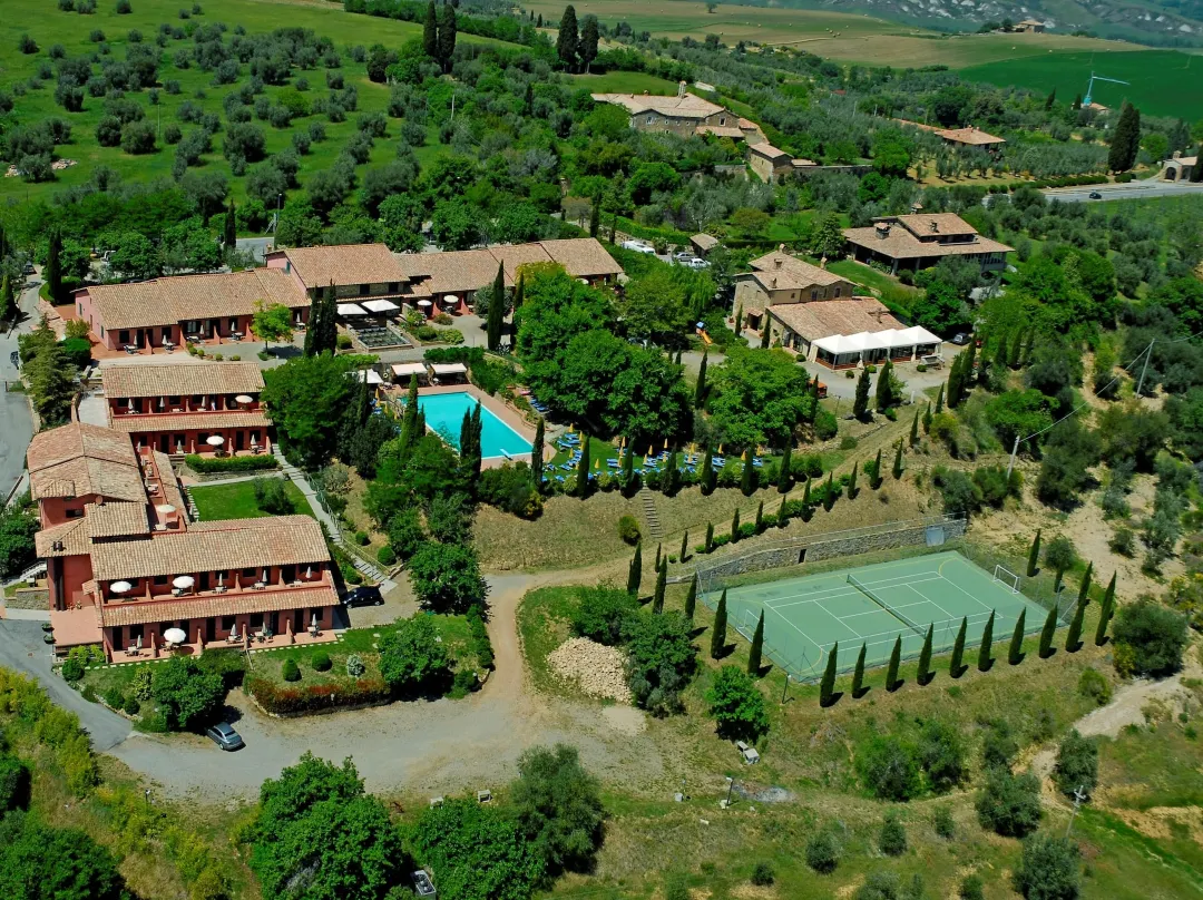 Casanova - Wellness Center La Grotta Etrusca - San Quirico d'Orcia