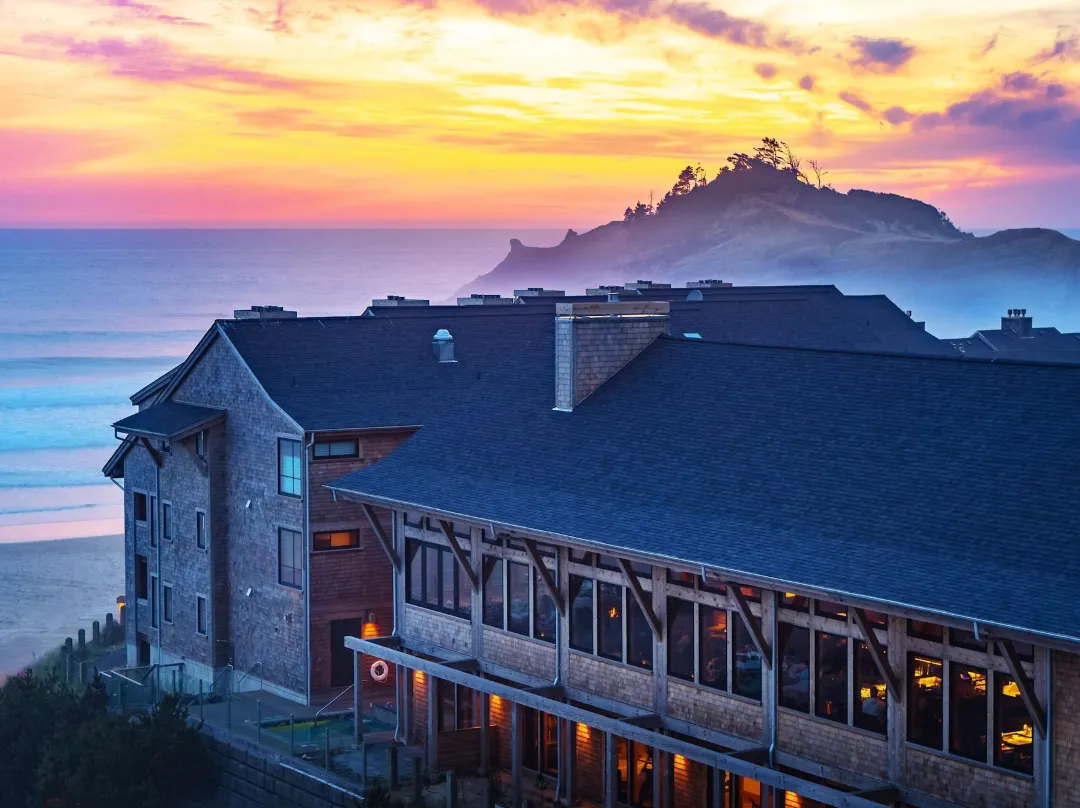 Headlands Coastal Lodge & Spa - Pacific City, OR