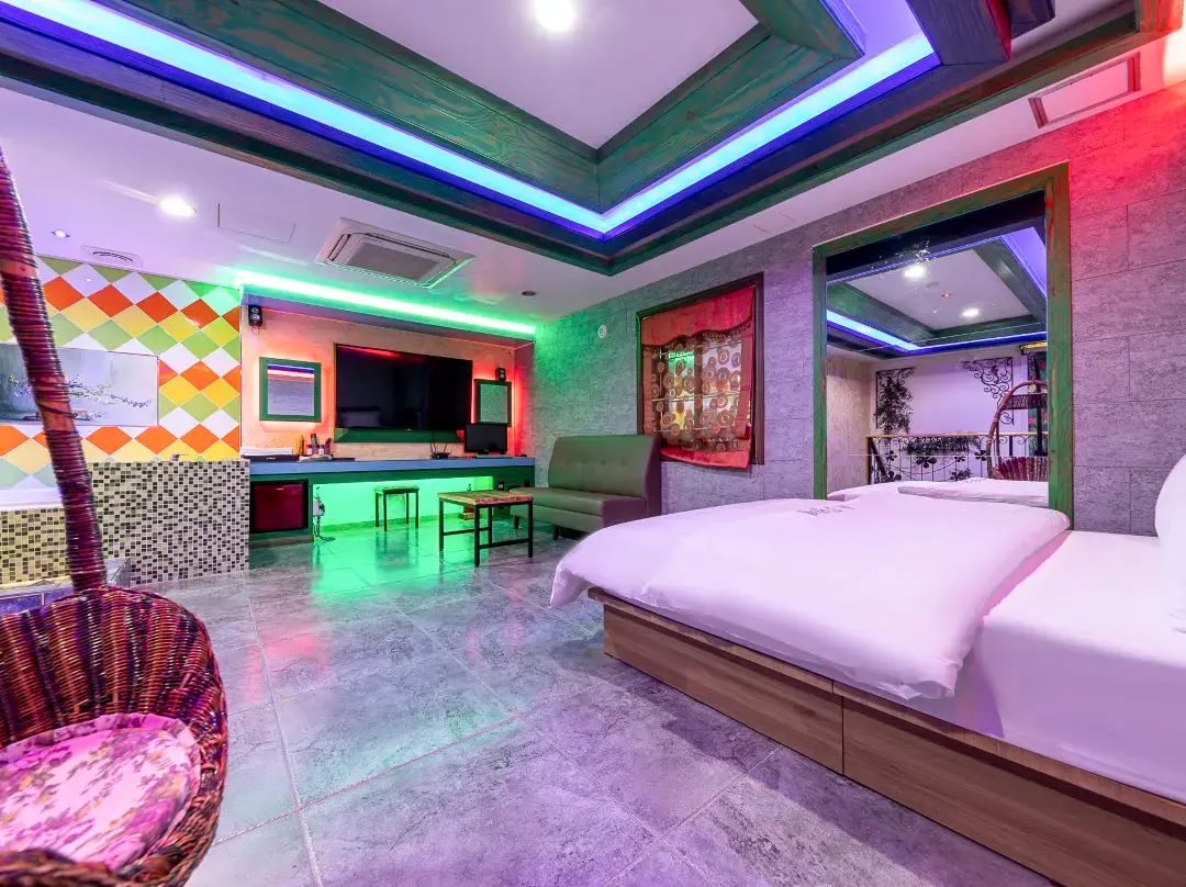 Iksan Show Palace Drive-in Motel - 광주광역시