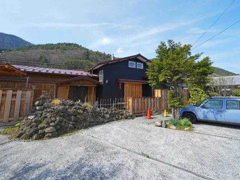 Guest House Tsurubasha - 후지요시다시