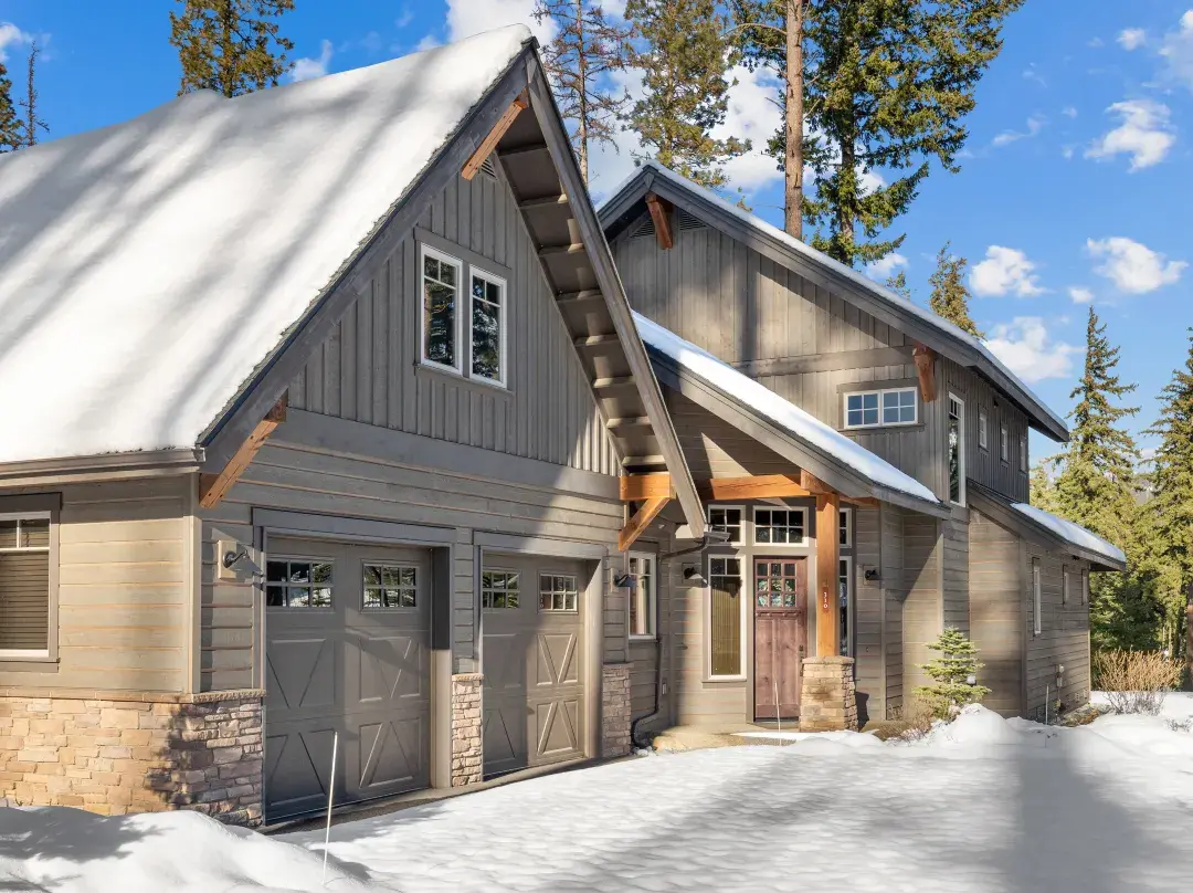 Spectacular Green Oasis - Parking, Playground, Mountain View - Cle Elum, WA