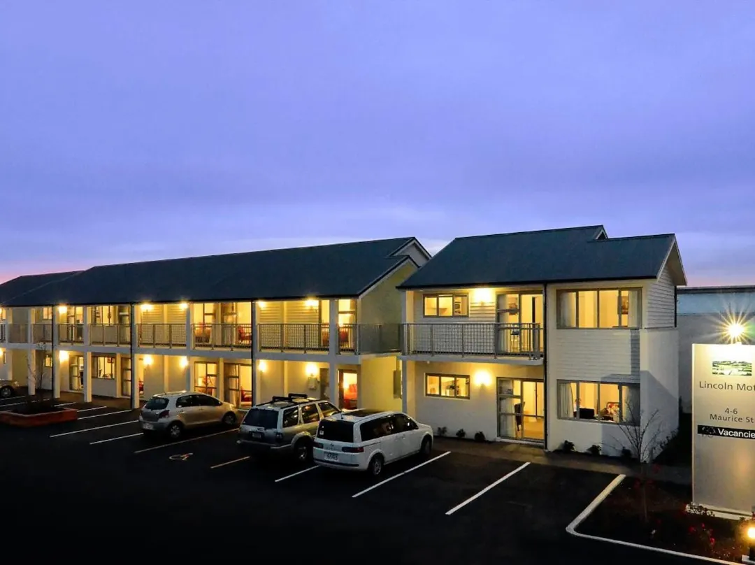 Lincoln Motel - Lincoln