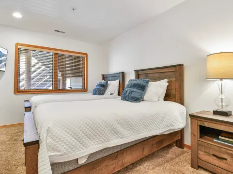 Private Hot Tub, Minutes To Skiing & Main Street  4 Bedroom Boulder Creek - Park City, UT