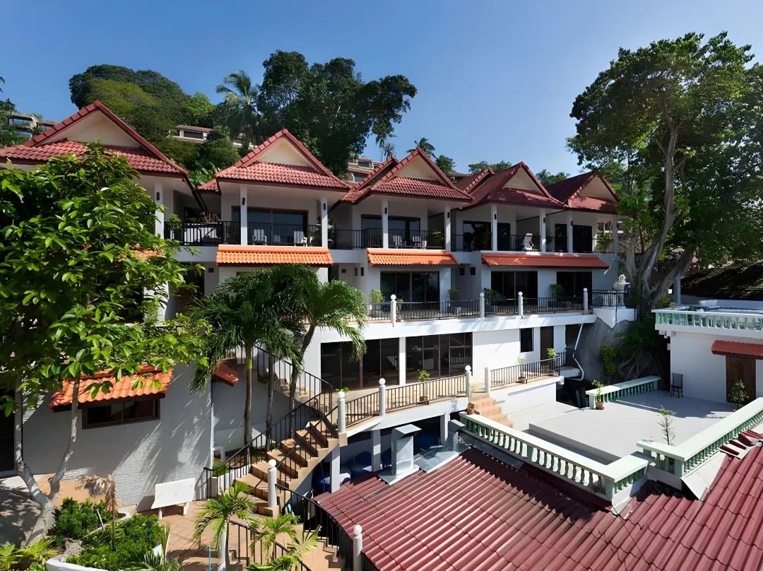 Two Chefs Inn - Kata Beach