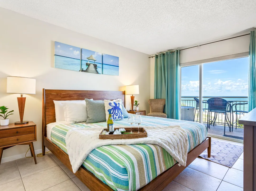 Beachfront Madeira Norte - Madeira Beach, FL