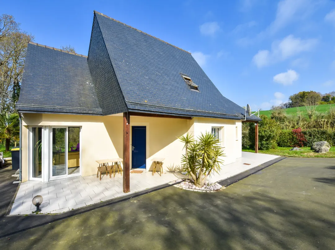 Coastal Retreat In Plurien - Fréhel