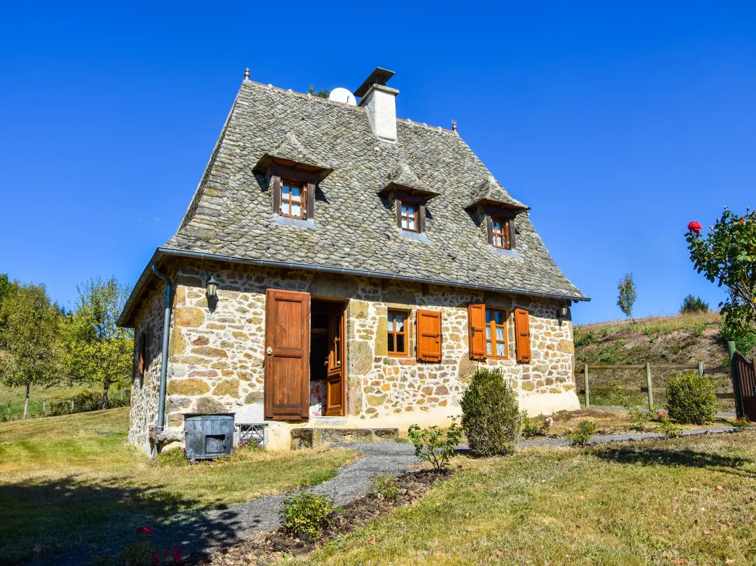 Calvinet Retreat For Six Guests - Cantal