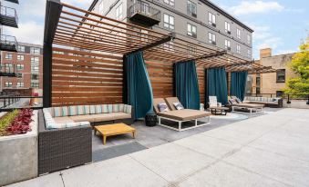 CozySuites Marquee (Minneapolis) - 2026 Prices, Reviews & Deals | Trip.com