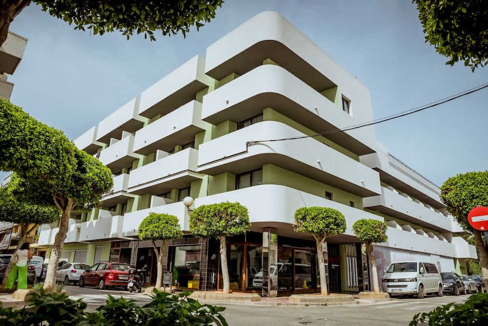 Amistat Island Hostel Ibiza - Albergue Juvenil - Sant Antoni de Portmany