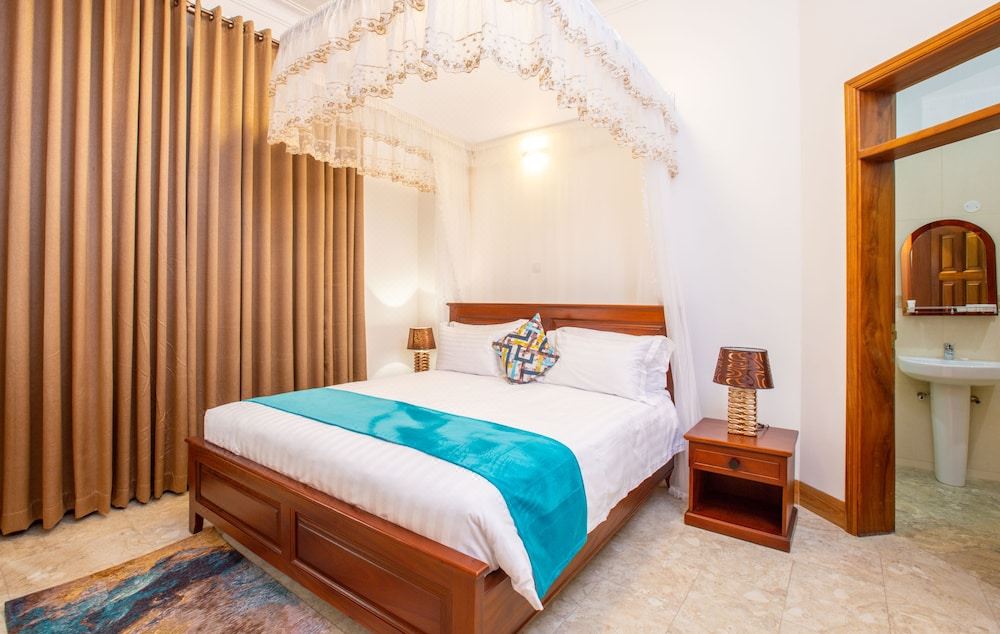 Caran Apartments - Kampala