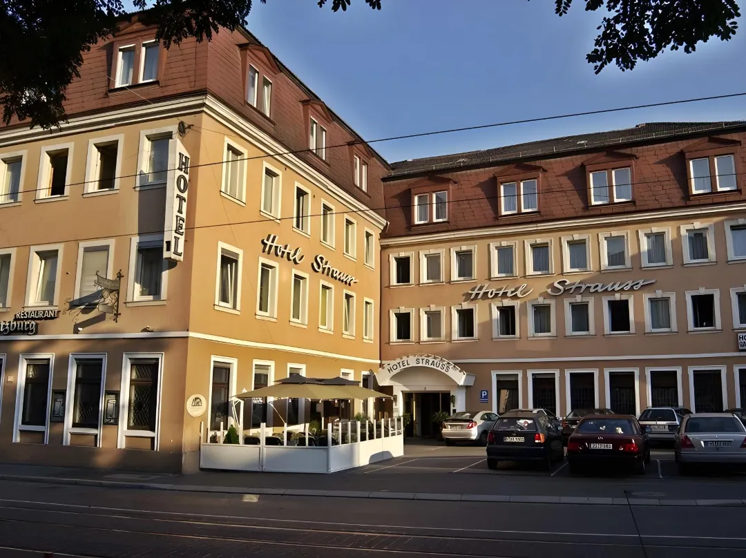 City Partner Hotel Strauss - Würzburg