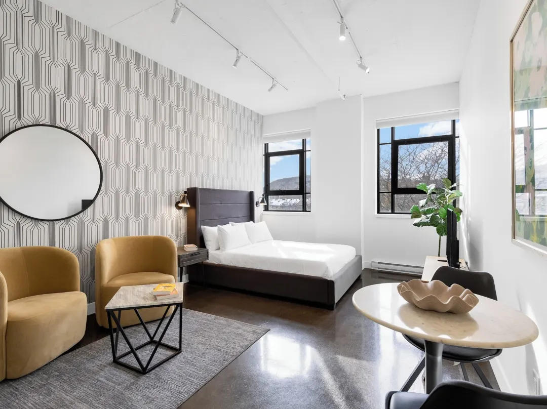 The Cove Hotel - Montreal