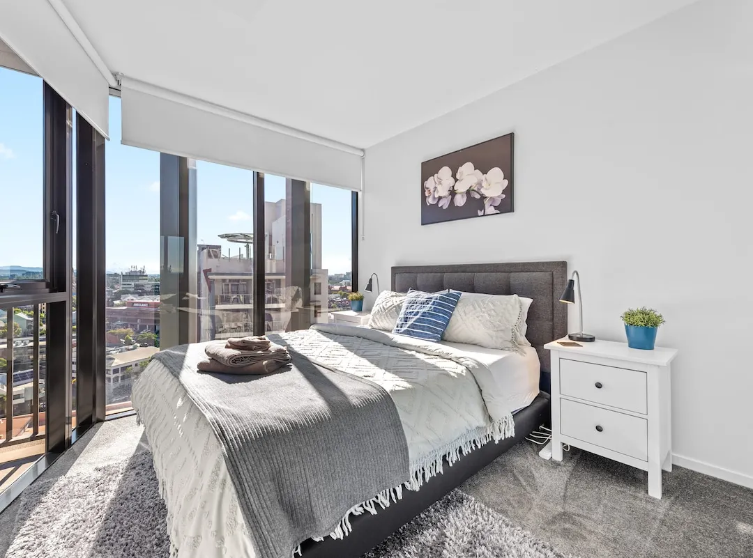 City Living! 1bed/1bath/pool - Brisbane